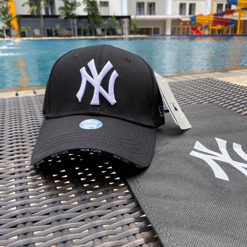 Jual topi cap Newyork ny black logo putih small font | Shopee Indonesia