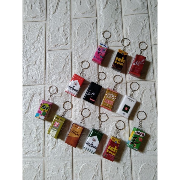 Jual Gantungan Kunci Rokok, Snack, Minuman | Shopee Indonesia