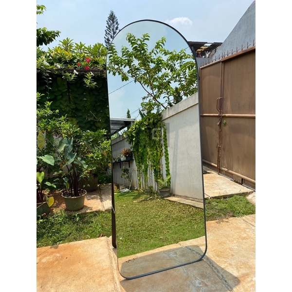 Jual Standing Full Oval Mirror thin frame cermin standing oval | Shopee ...