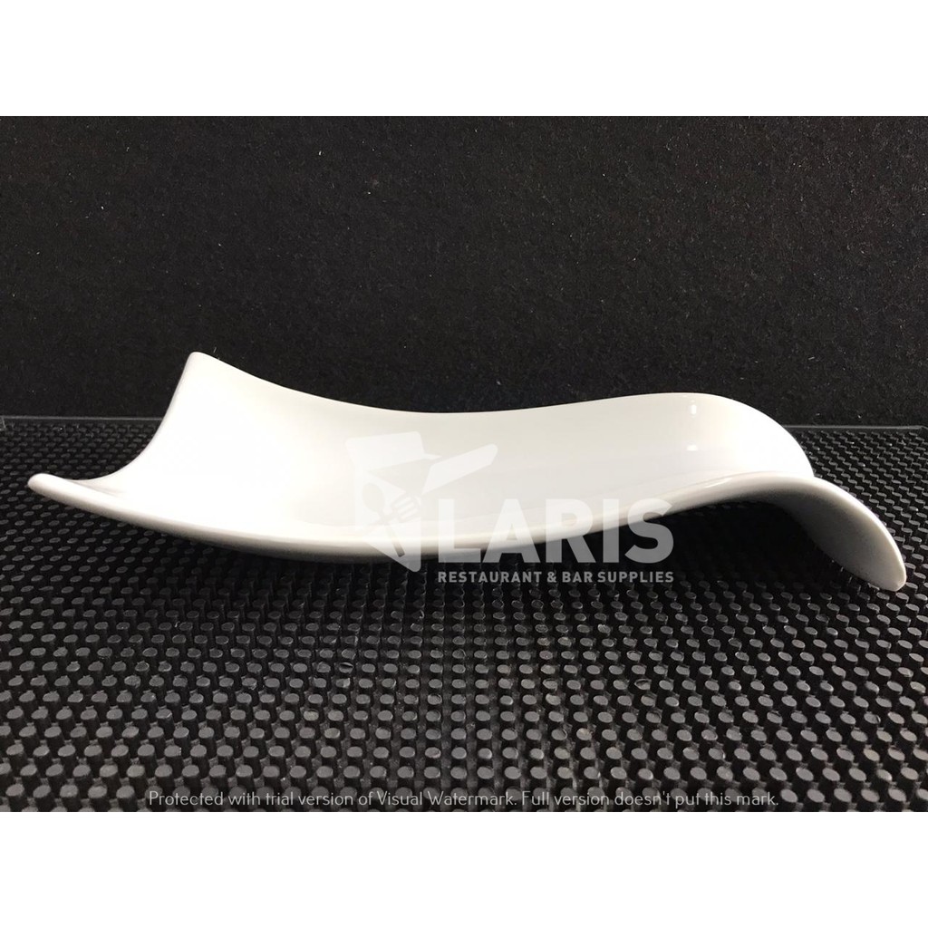 Jual Laris Piring Ombak Keramik 23,5cm / Piring Unik Saji Cafe Restoran ...