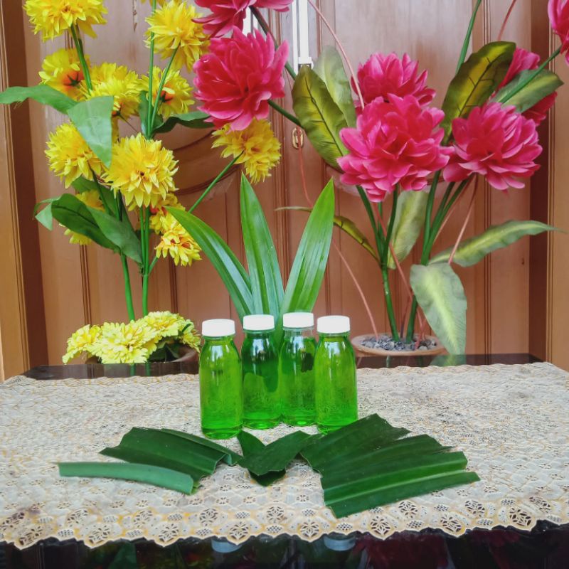 Jual Sari Daun Pandan Asli Pewarna Makanan 100ml | Shopee Indonesia