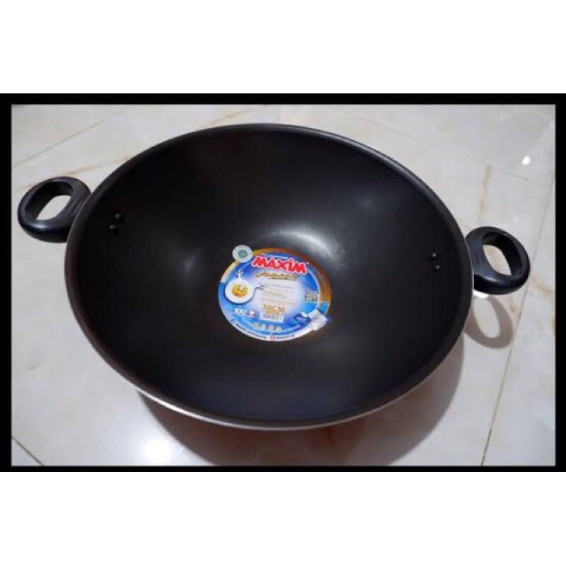 Jual wajan/wok valentino maxim uk 30cm & 36cm | Shopee Indonesia