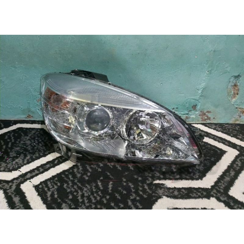 Jual Headlamp Mercy mercedes-benz W204 kanan | Shopee Indonesia