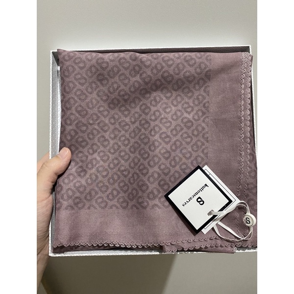 Jual last piece buttonscarves tapis square voal warna lotus complete ...