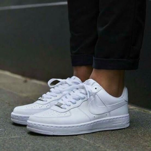 Jual NIKE AIR FORCE 1 FULL WHITE PREMIUM ORIGINAL | Shopee Indonesia