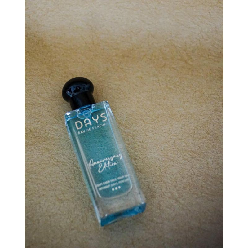 Jual EAU DE PARFUM DAYS TAHAN SEHARIAN LEBIH | Shopee Indonesia
