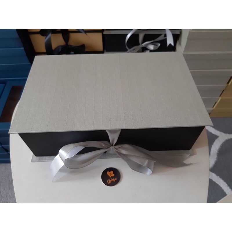 Jual PRE ORDER - BOX PREMIUM FLIP PITA UKURAN SEDANG | Shopee Indonesia