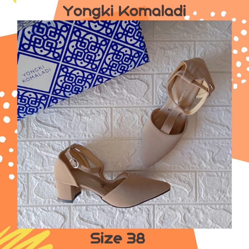 Jual sepatu sandal yongki komaladi / sepatu hells yongki komaladi ...