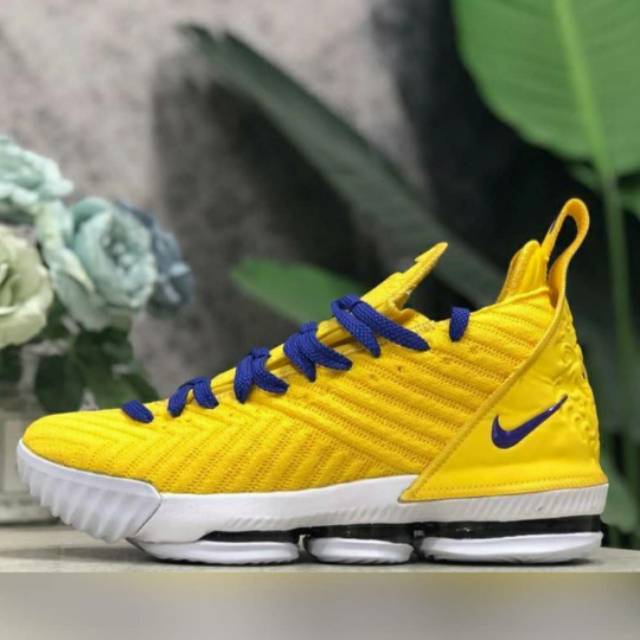 Jual Sepatu Nike Lebron James 16 "Yellow" White Kuning Putih blue biru ...