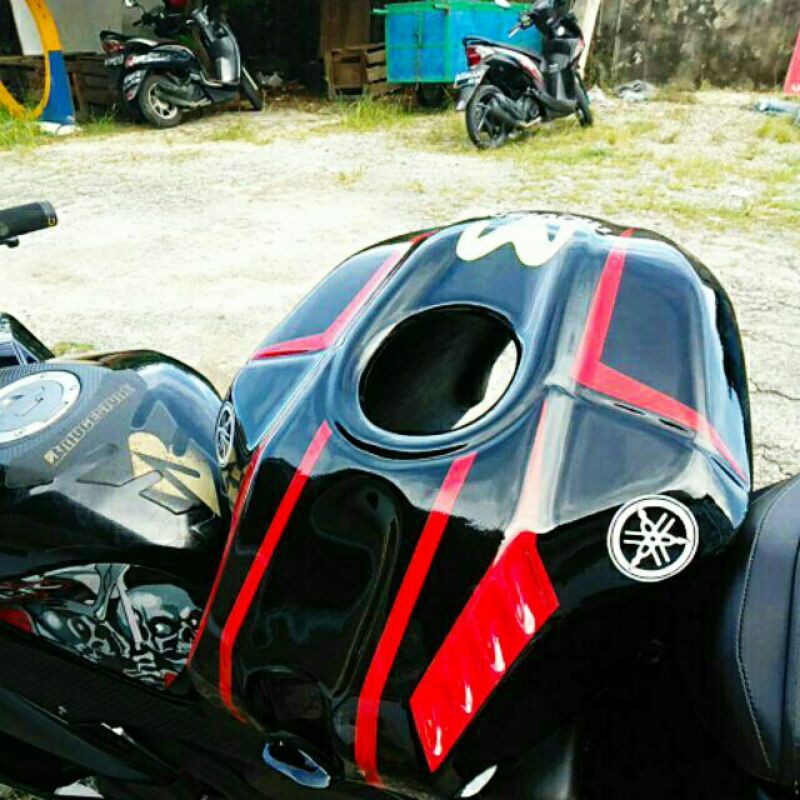 Jual Cover tanki r15 v2 model R1 Cover Tangki R15 / Kondom Tangki R15 ...