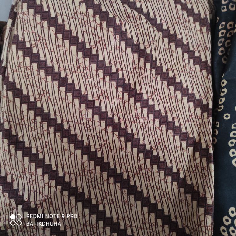 Jual KAIN BATIK LAWASAN KAIN BATIK GENESAN SENO LIRIS | Shopee Indonesia