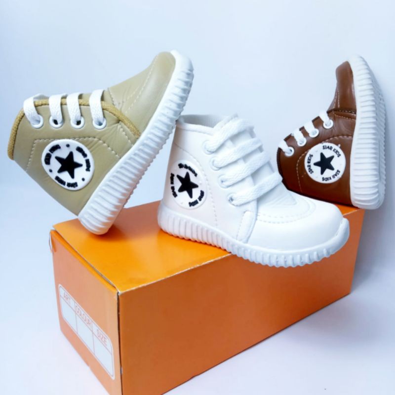 Jual Sepatu Anak Boot Bintang 3 Warna / Kisaran 1-5 Tahun | Shopee ...