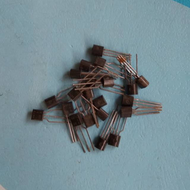 Jual Transistor A673 kaki 3pin | Shopee Indonesia