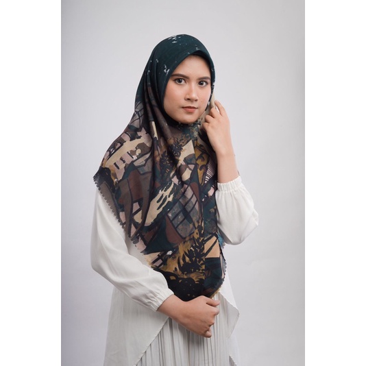 Jual Rissa Green Forest - HIJAB SEGI EMPAT LASER CUT PRINT MODERN ...