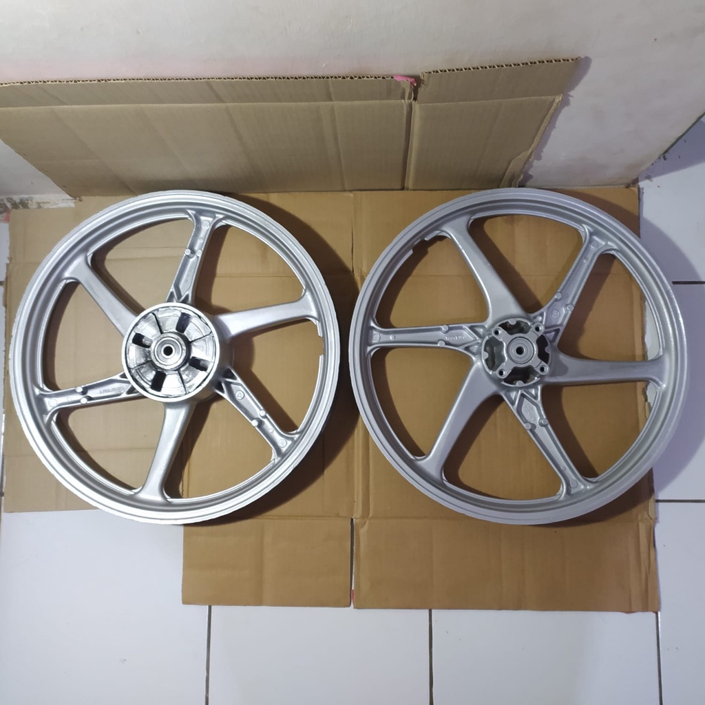 Jual Velg Pelek Motor Yamaha Jupiter Z Lama CW Original Copotan Motor ...