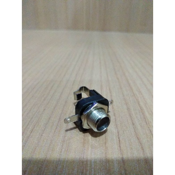 Jual SOKET MIC SOKET AKAI BESI/PLASTIK hitam /mono/stereo | Shopee ...