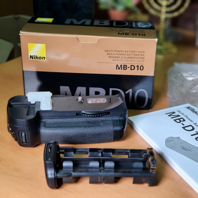 Jual Nikon Batere Grip MBD 10 ori for D700 dan D300 | Shopee Indonesia