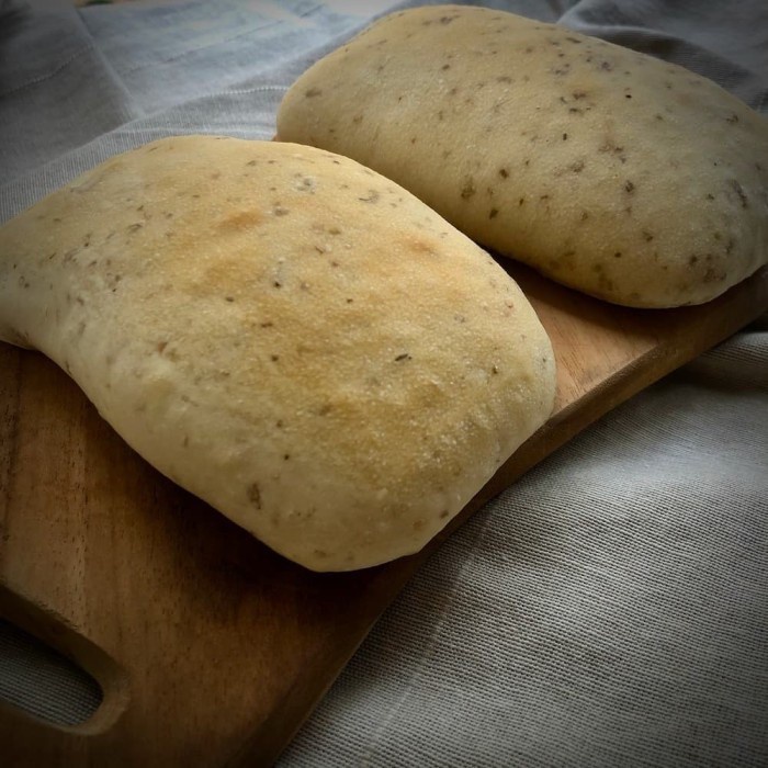 Jual ROTI / BUN FOCACCIA GRANDPAS | Shopee Indonesia