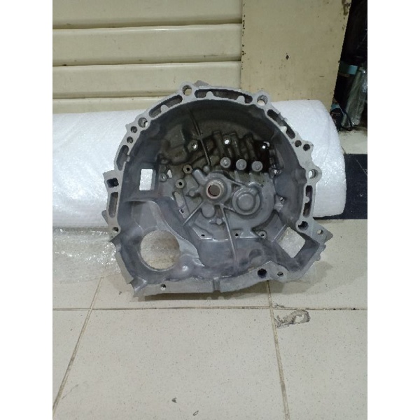Jual Housing Clutch Sambungan Transmisi Kepala Babi Daihatsu Grand Max ...