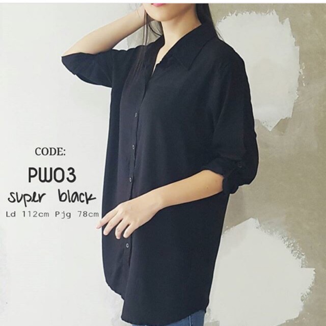 Jual Kemeja Polos Wanita Jumbo Super Black / Kemeja Polos Cewek Bigsize Hitam PW03 | Shopee ...