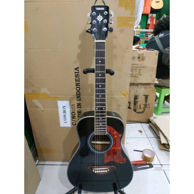 Jual Gitar Akustik Merk Yamaha Ukuran 3/4 Hitam Senar String Trusrod ...