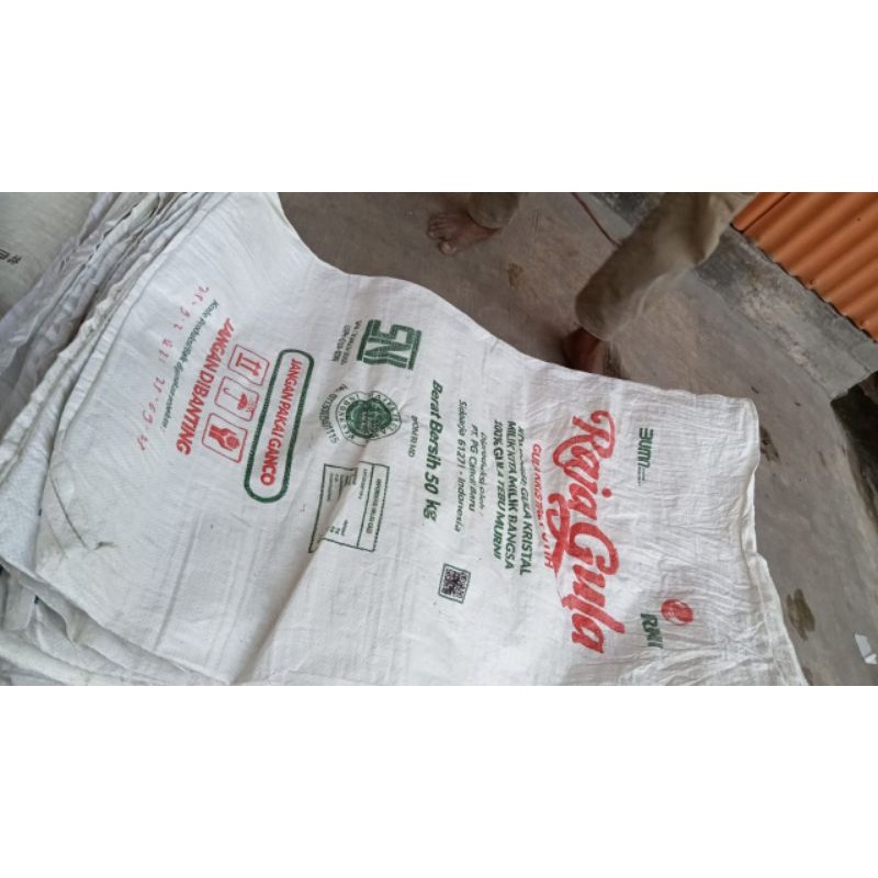Jual Karung Bekas Gula dan Beras Bulog 50 Kg campur karung tebal ...
