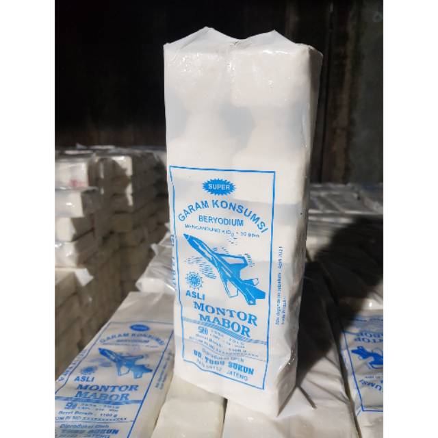 Jual Garam bata/briket, garam dapur, asli montor mabor 110gram/bks ...