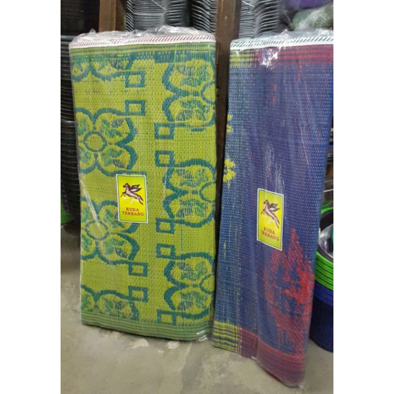 Jual Tikar Plastik Lipat 2 dan Lipat 3 / Tikar Hajatan | Shopee Indonesia