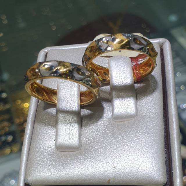 Jual Cincin emas asli kadar 700(22k) model bangkok ukir kombinasi ...