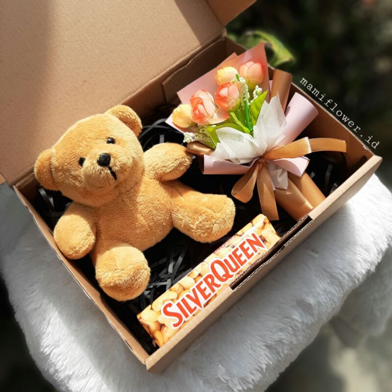 Jual kado ultah, hadiah, hampers boneka, valentine, gift box, wisuda ...