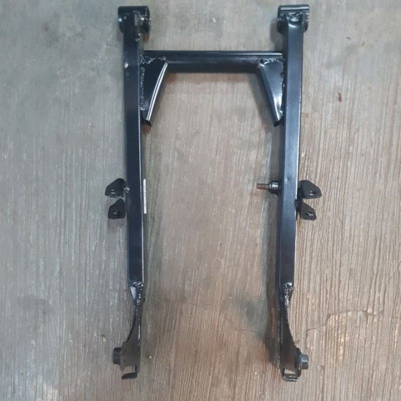 Jual SWING ARM / GARPU BELAKANG MOTOR V80 HITAM BESI TEBAL GRADE A ...