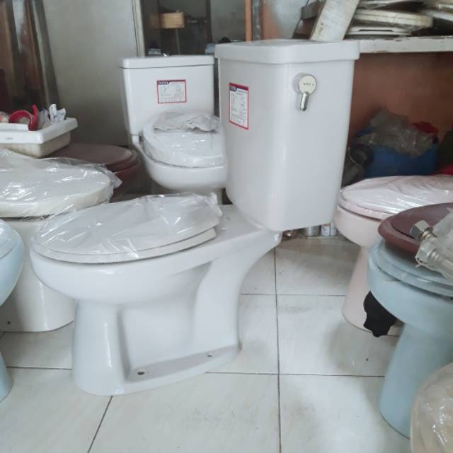 Jual Closet duduk merek toto S 516 warna menhetan abu Free ongkir khusus Jadetabek | Shopee ...