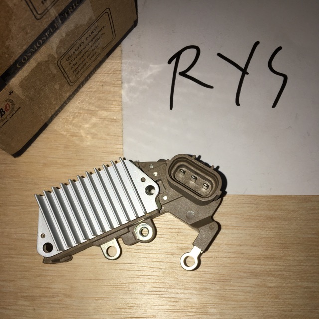 Jual (GARANSI) DYNA HT / SAURUS / 130 HT 24V IC REGULATOR ALTERNATOR ...