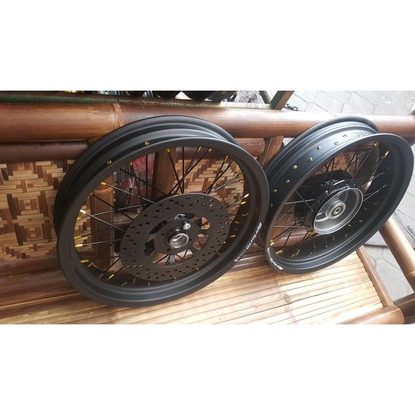 Jual velk japstyle thunder 125 classic motor custom untuk custom motor ...