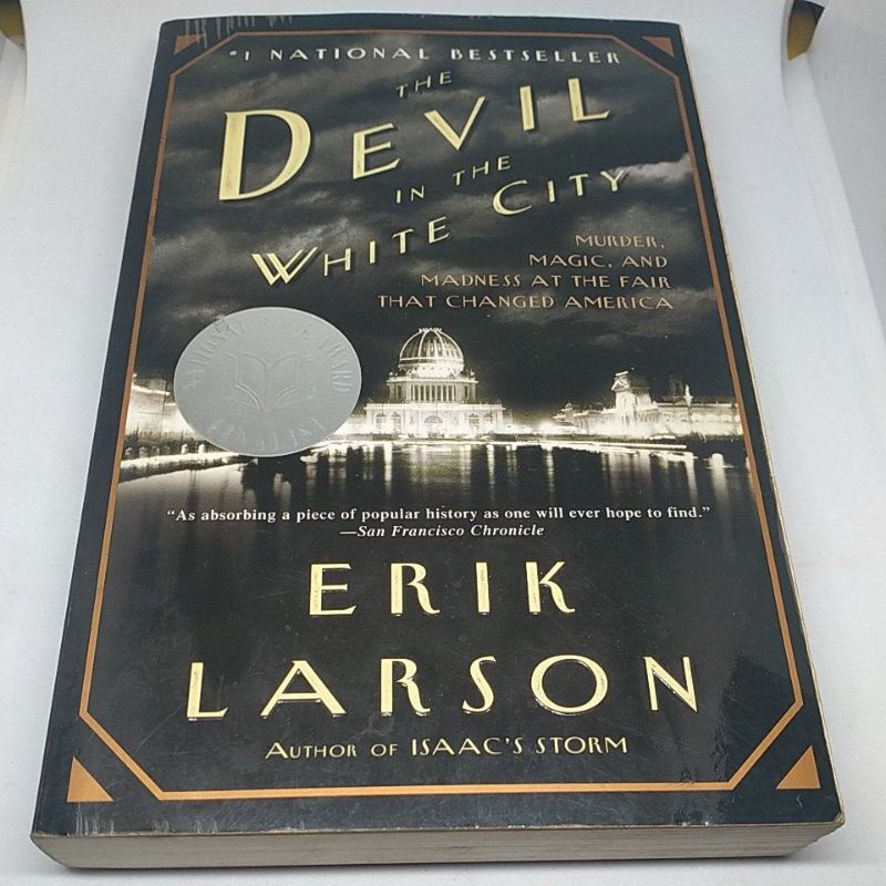 Jual BUKU THE DEVIL IN THE WHITE CITY ERIK LARSON | Shopee Indonesia
