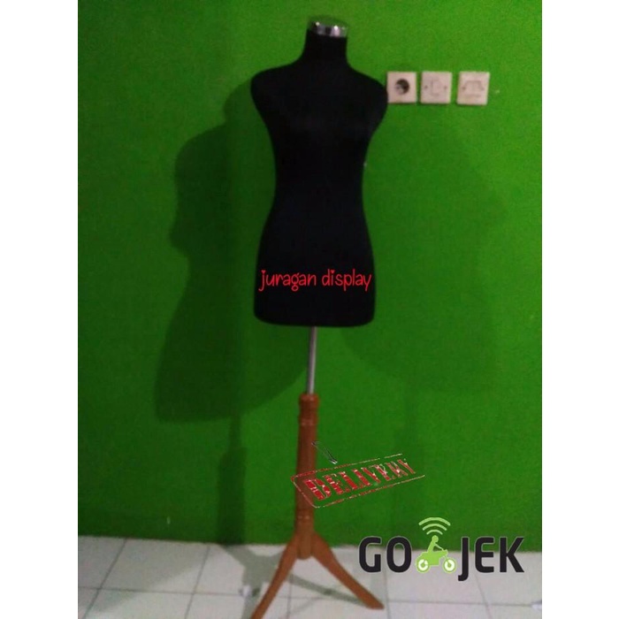 Jual Manekin | Manekin Dm Kain Hitam Plus Tiang Kayu Best Price Khusus ...
