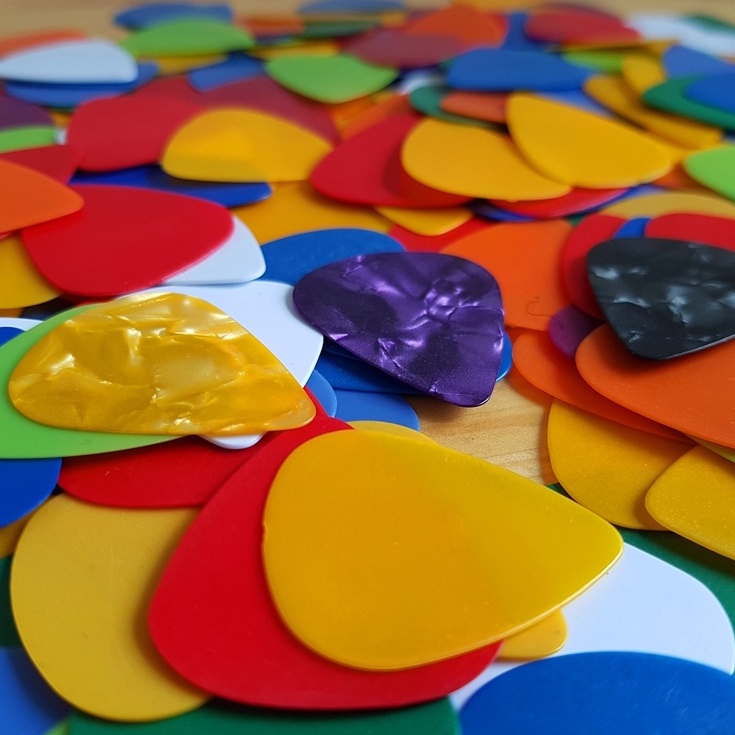 Jual Pick Gitar / Guitar Pick / Pick Beragam Warna Polos | Shopee Indonesia