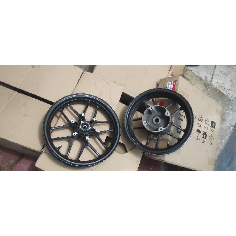 Jual Pelek velg depan belakang ADV 150 original copotan | Shopee Indonesia