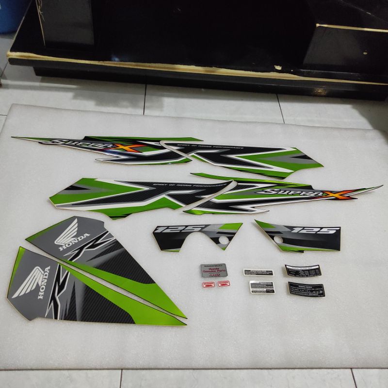 Jual Stiker stripping striping decal Graphic Honda Supra X 125 R 2012 ...