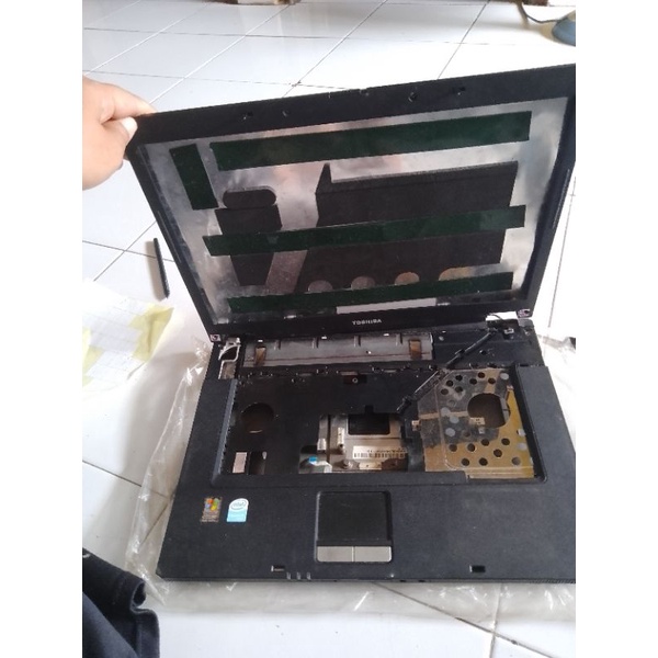 Jual Casing TOSHIBA Satellite L30 SYSTEM UNIT | Shopee Indonesia