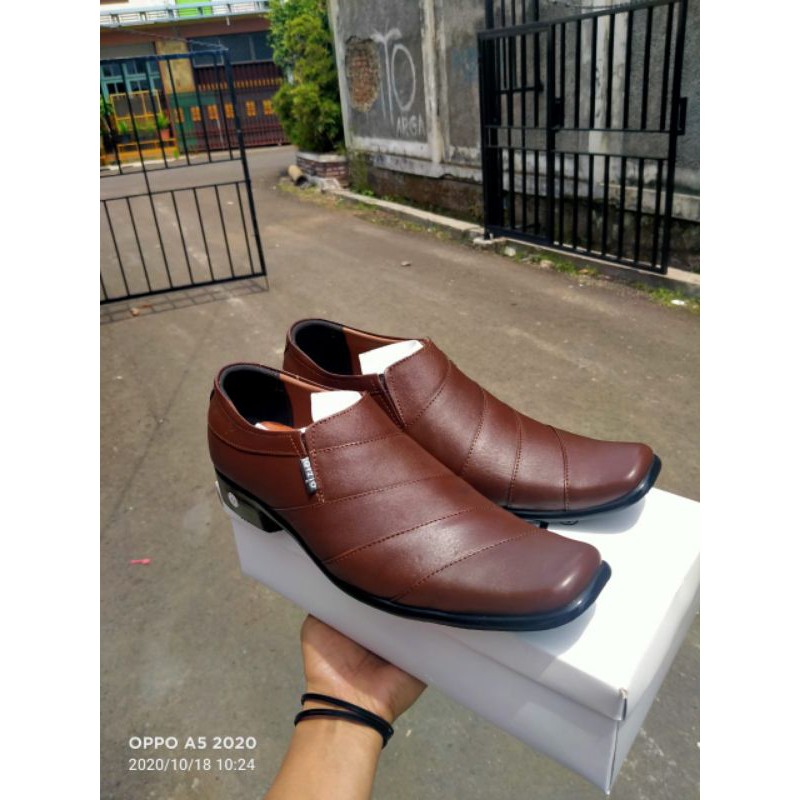 Jual SEPATU PULL KULIT ASLI PRIA TERBARU PANTOFEL PORMAL KANTOR ...
