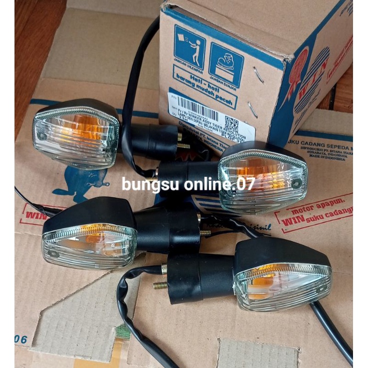 Jual LAMPU SEN DEPAN BELAKANG TIGER REVO REVOLUTION | Shopee Indonesia