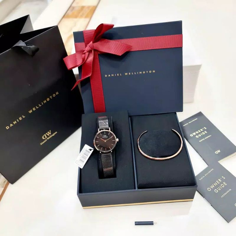 Jual Jam DW's set Gelang Tali Maghnet | Shopee Indonesia
