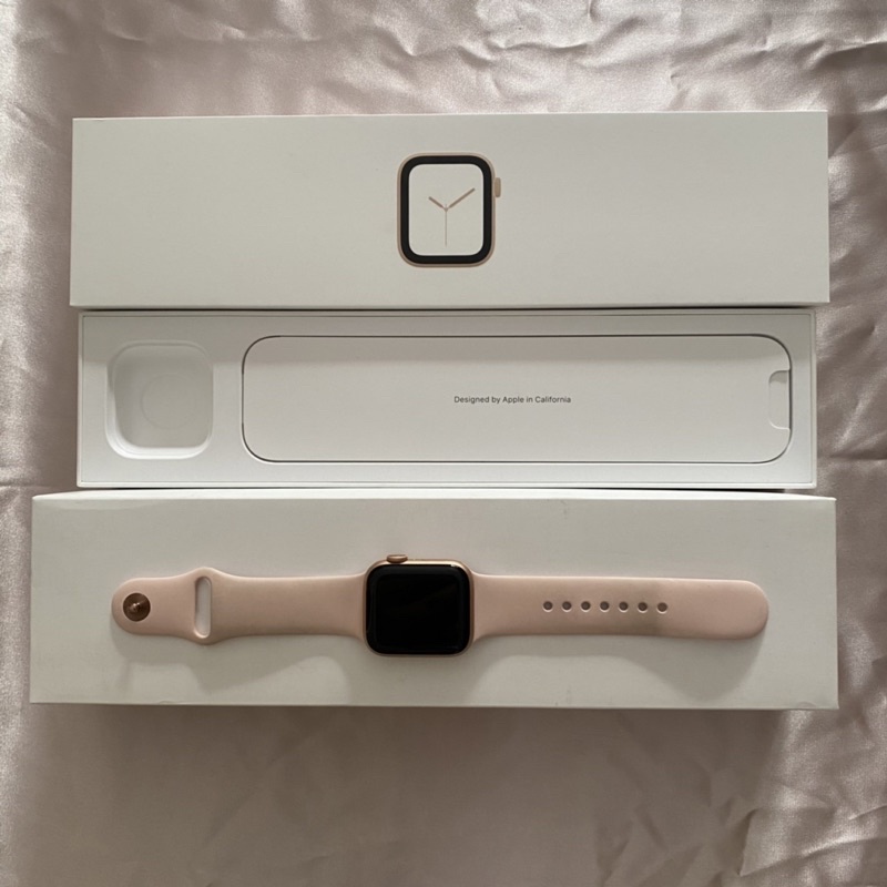 Jual Apple Watch series 4 40mm | Shopee Indonesia