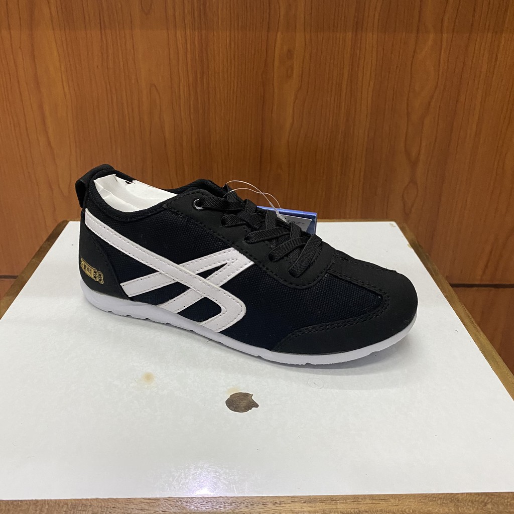 Jual Spotec Spitter JR ORIGINAL NEW 2020 - Sepatu Sport Spotec Pria ...