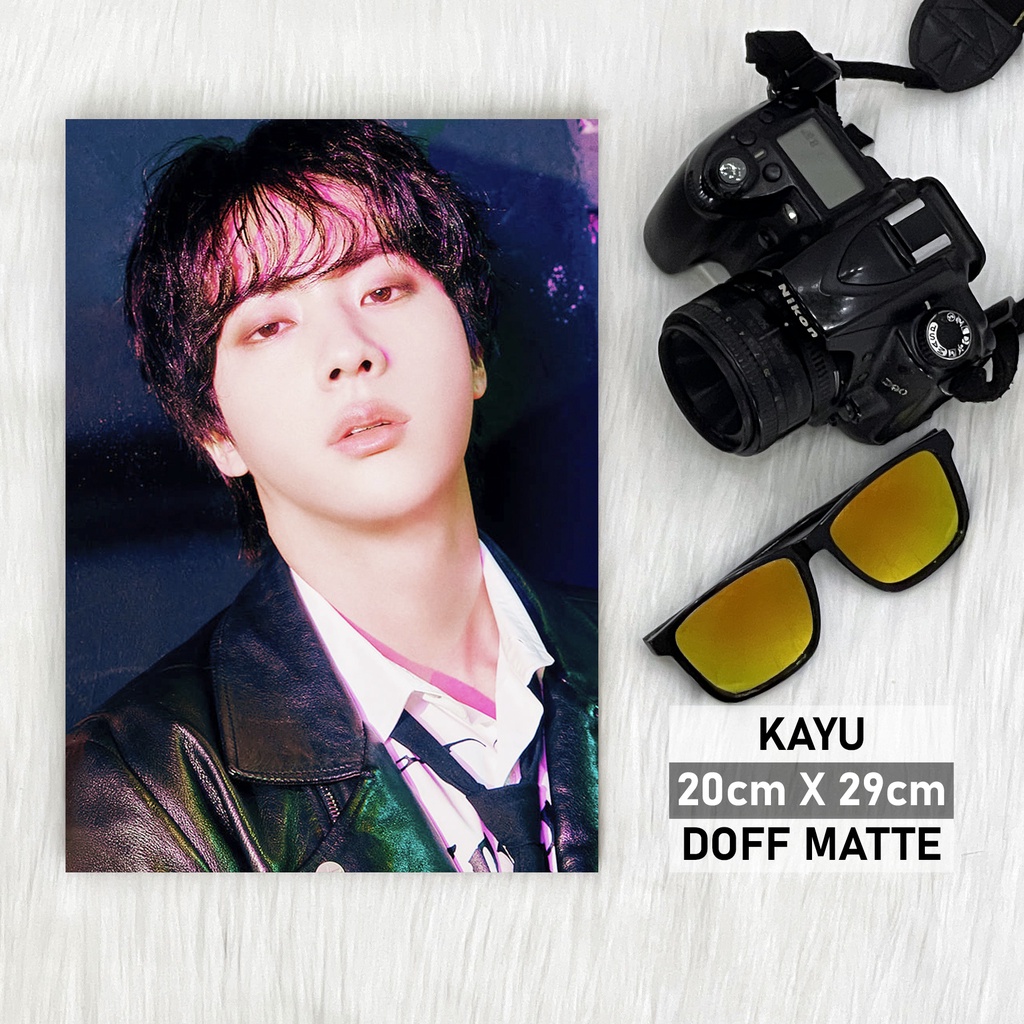 Jual Poster Jin BTS Season's Greetings 2022 Frame Kayu Solid A4 JIN184 ...
