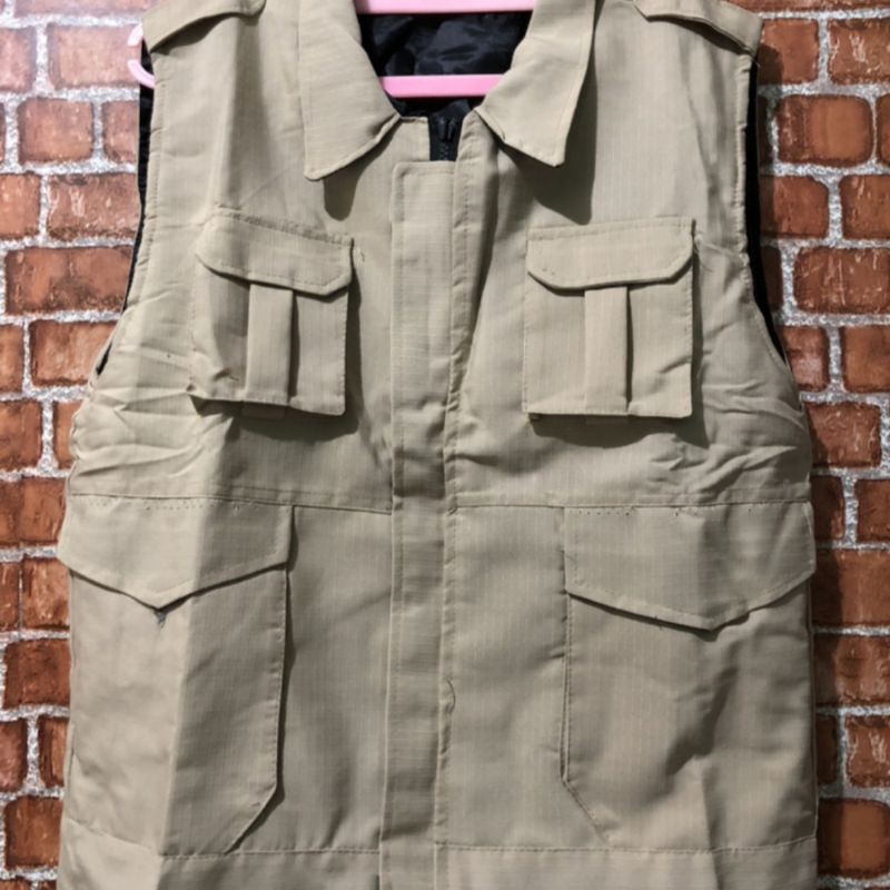 Jual Rompi Cream Kotak Kotak/Rompi Cream | Shopee Indonesia