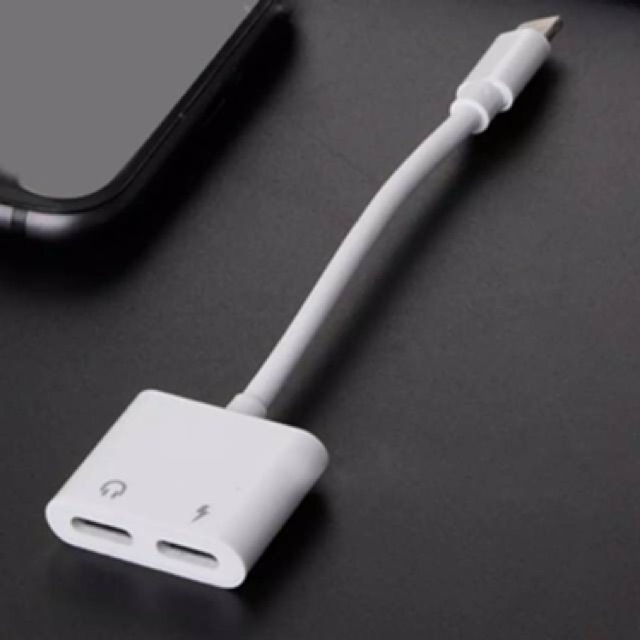Jual Splitter Adaptor Lightning Dual Lightning Audio / Charger Adaptor ...