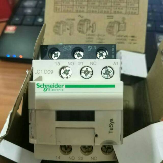 Jual Kontaktor LC1D 09 12 18 M7 SCHNEIDER CONTACTOR | Shopee Indonesia
