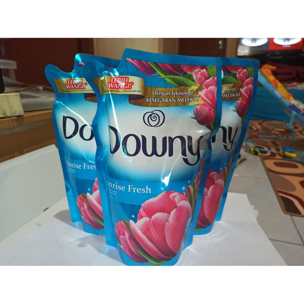 Jual Downy Pelembut & Pewangi Sunrise Fresh Refill 700ml | Shopee Indonesia